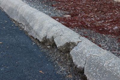 Expert Broken Curb Repair Services for Durable, Smooth Results